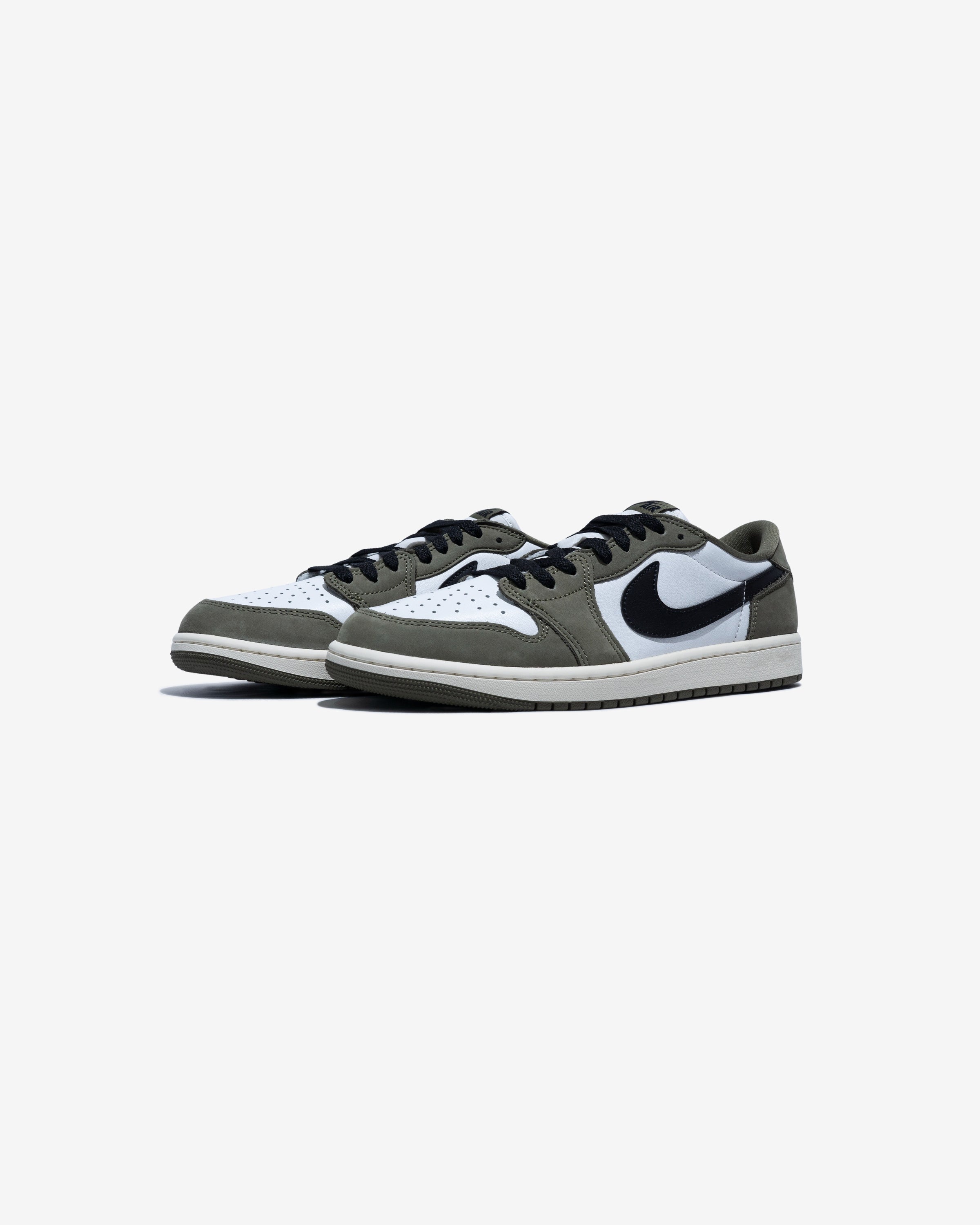 AIR JORDAN 1 RETRO LOW OG – UNDEFEATED JAPAN